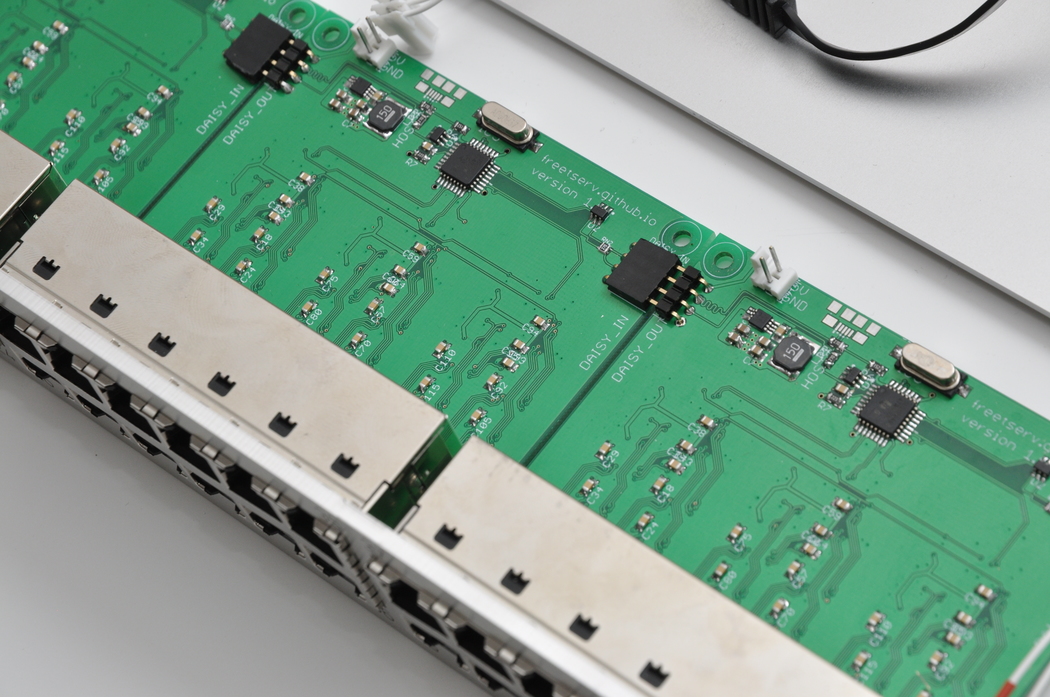 freetserv: a free serial terminal server